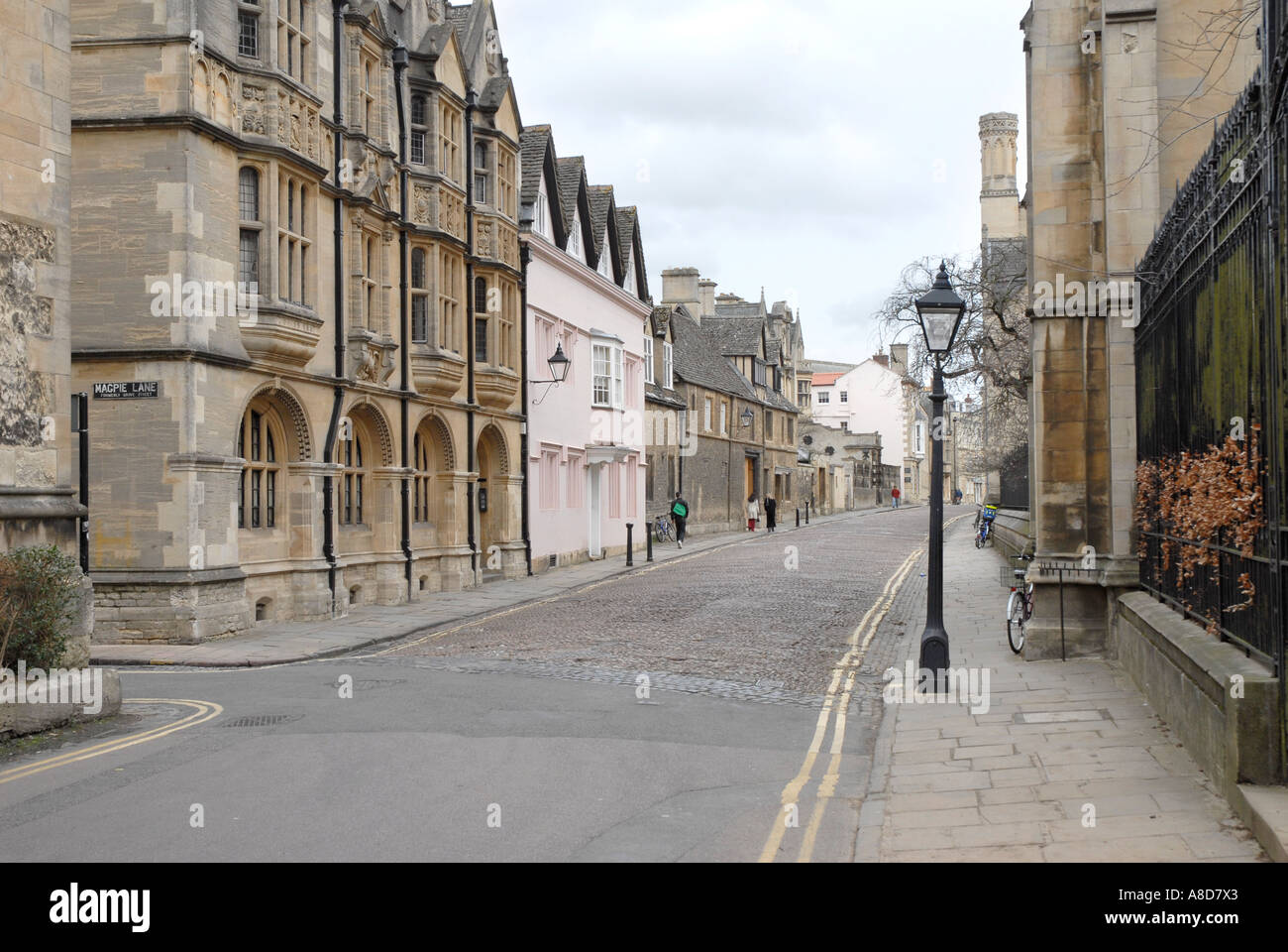 Magpie lane hi-res stock photography and images - Alamy
