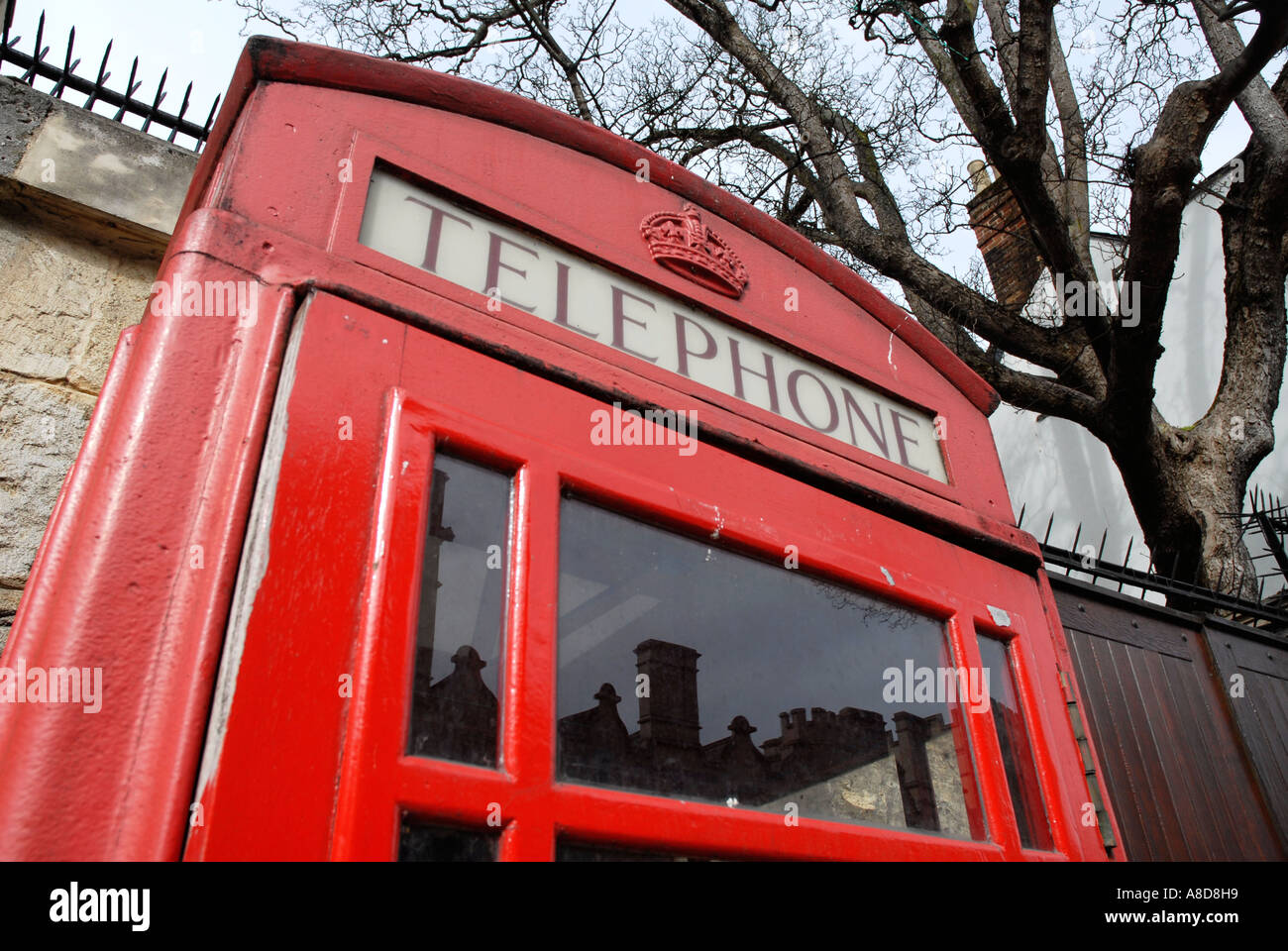 traditional british telephone box k6 Stock Photo - Alamy