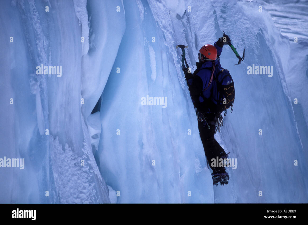 Scaling vertical ice Stock Photo - Alamy