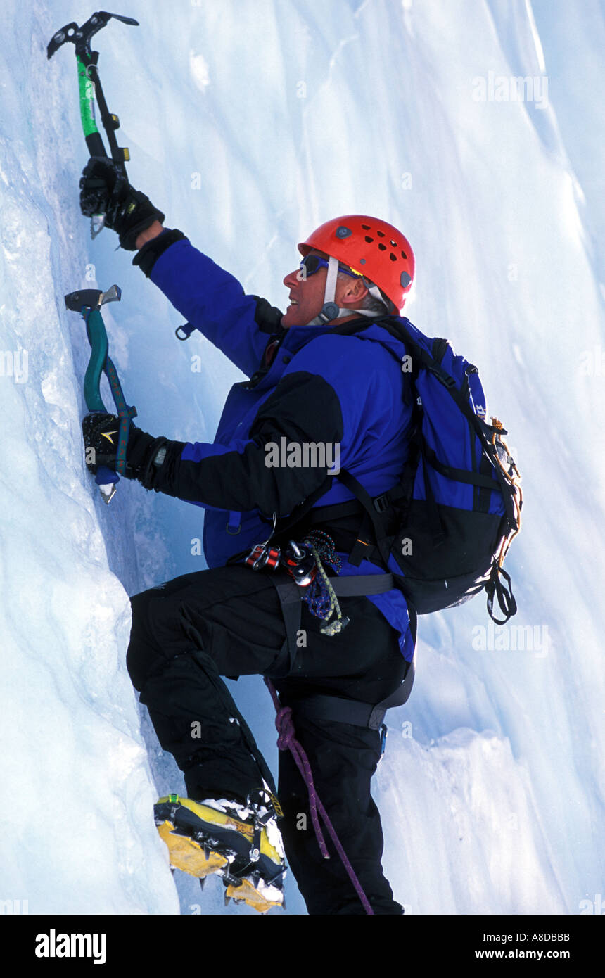 Scaling vertical ice Stock Photo - Alamy