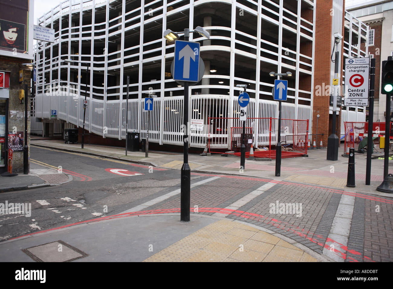 Congestion zone hi-res stock photography and images - Alamy