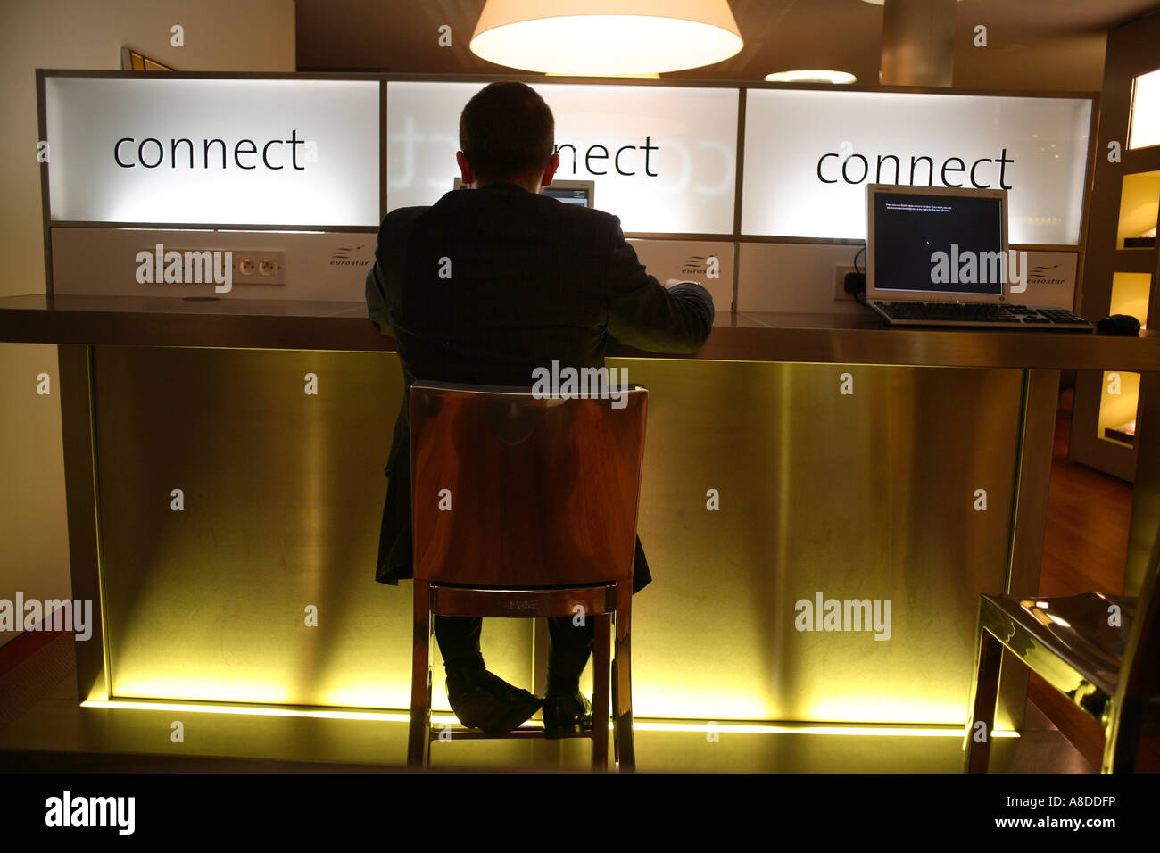 Chic decor and internet connections at the Eurostar Business lounge ...