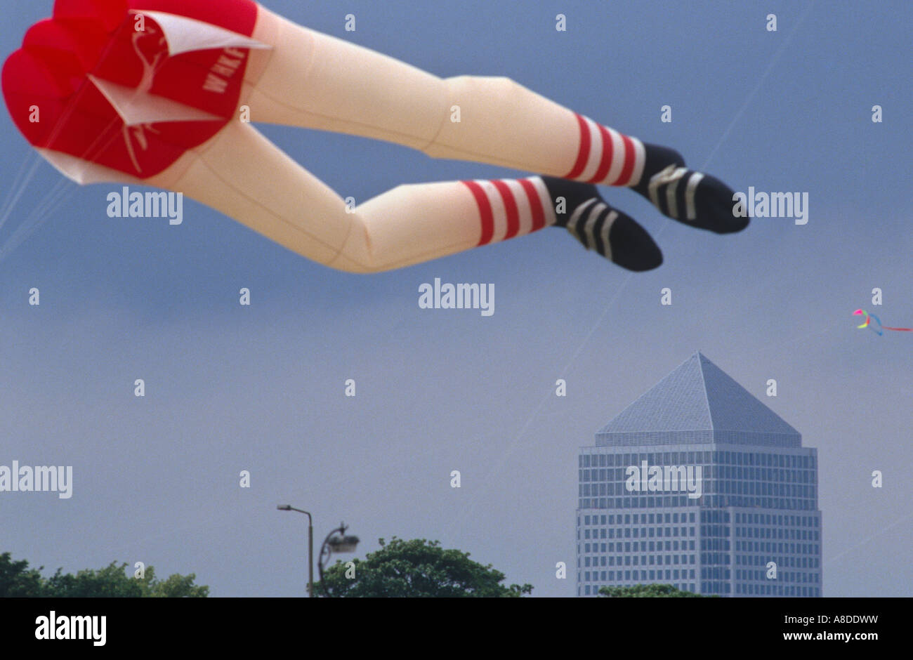 Canary Wharf tower in Docklands with pair of disjointed kite legs ...