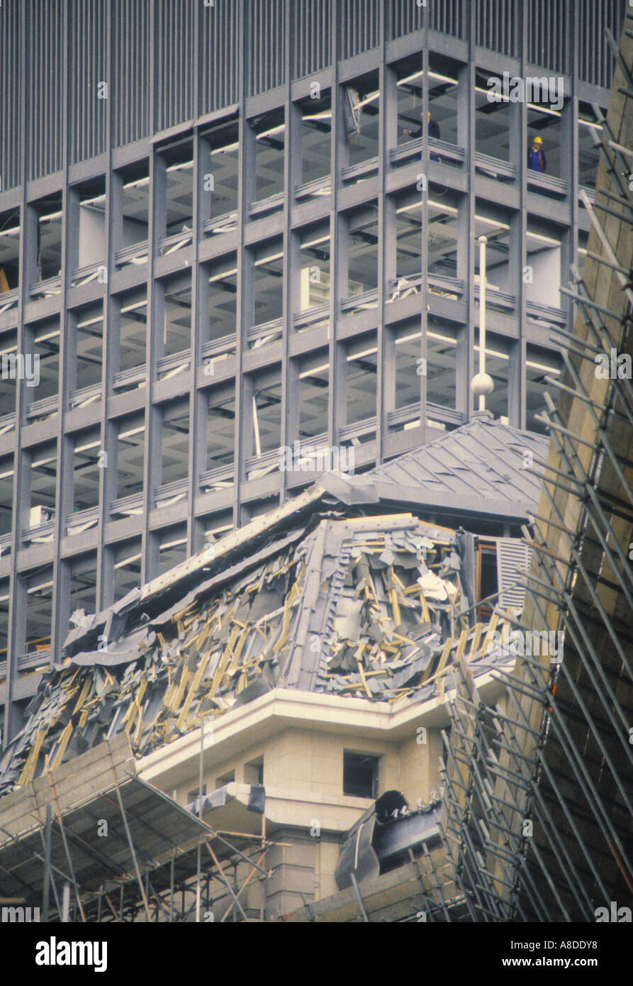 Bomb damage hi-res stock photography and images - Alamy