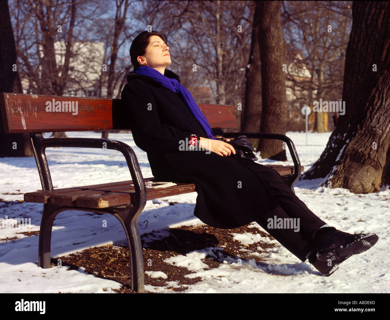 Solar basking hi-res stock photography and images - Alamy