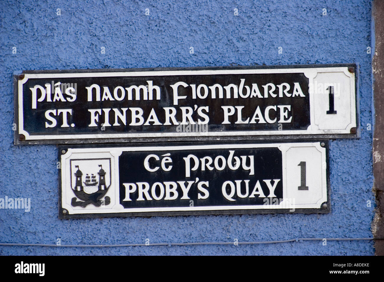 Ireland visitor centre sign hi-res stock photography and images - Alamy