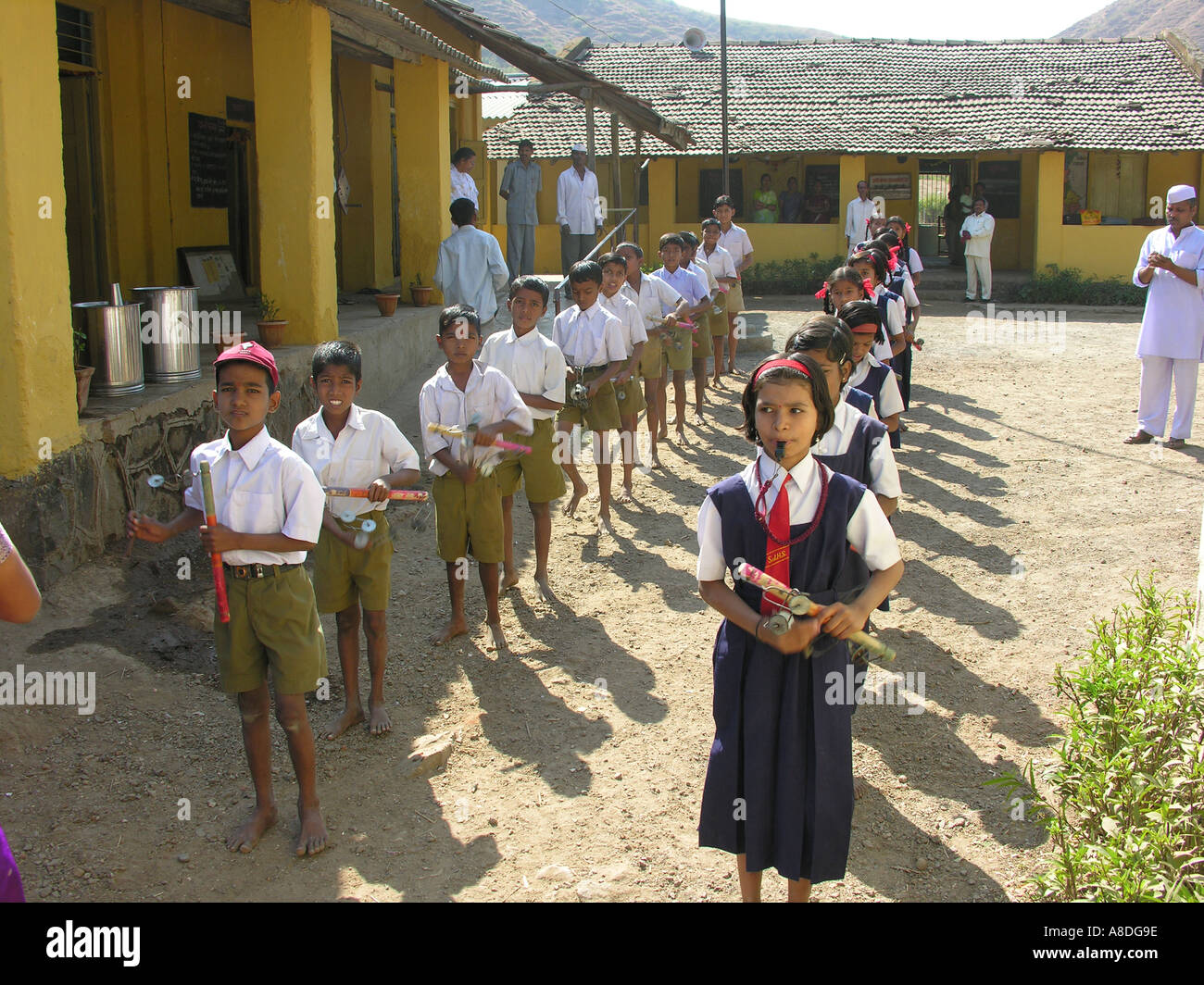 Lezim hi-res stock photography and images - Alamy