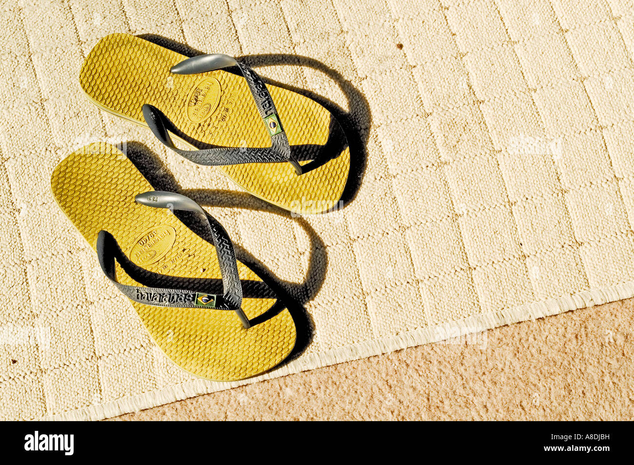 Running flip flops hi-res stock photography and images - Alamy