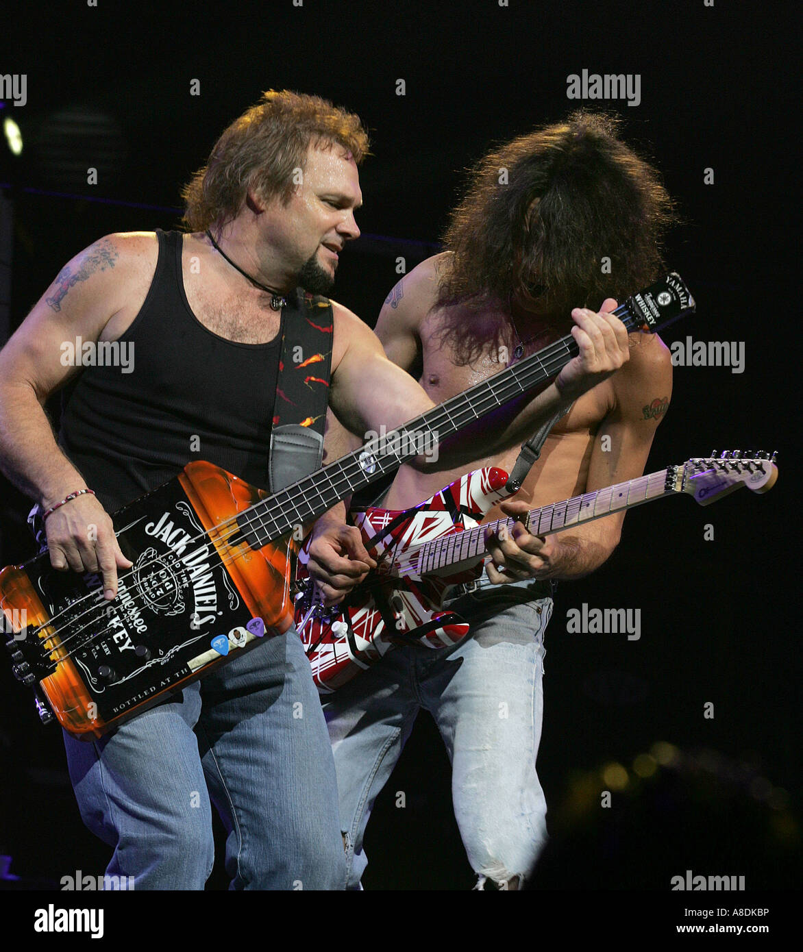 Michael anthony van halen hi-res stock photography and images - Alamy