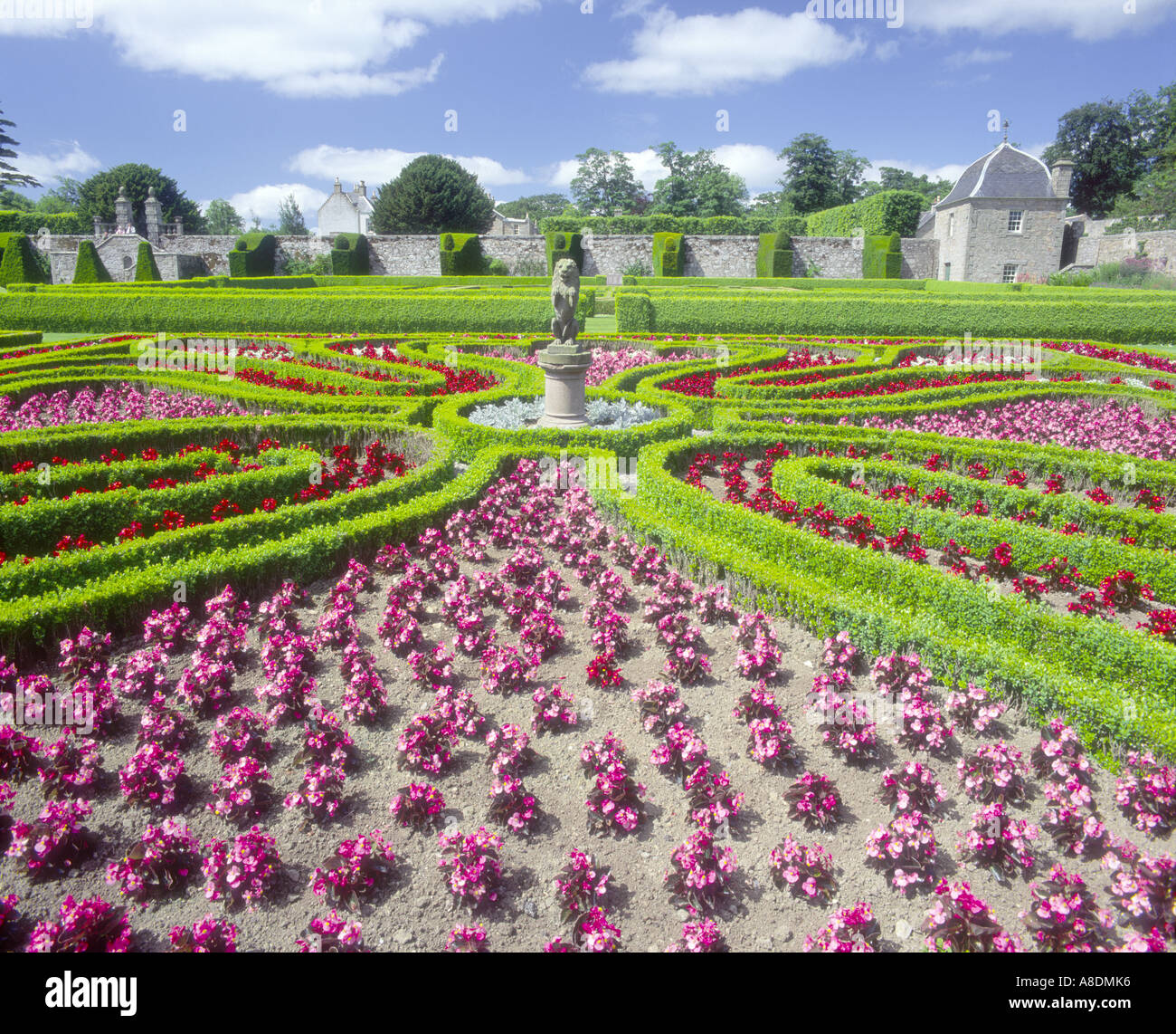 Pitmedden gardens hi-res stock photography and images - Alamy