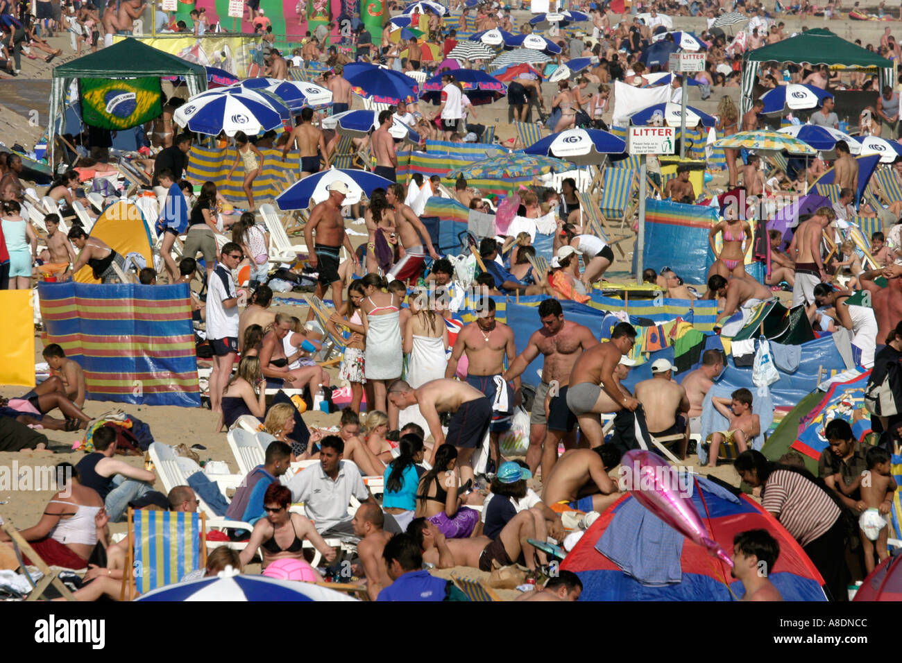 Crowded beach Bournemouth Dorset England UK Stock Photo - Alamy