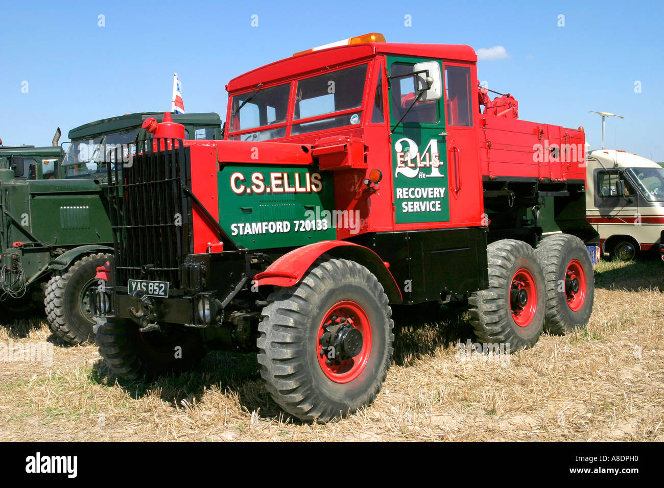 Scammell explorer recovery wrecker hi-res stock photography and images ...