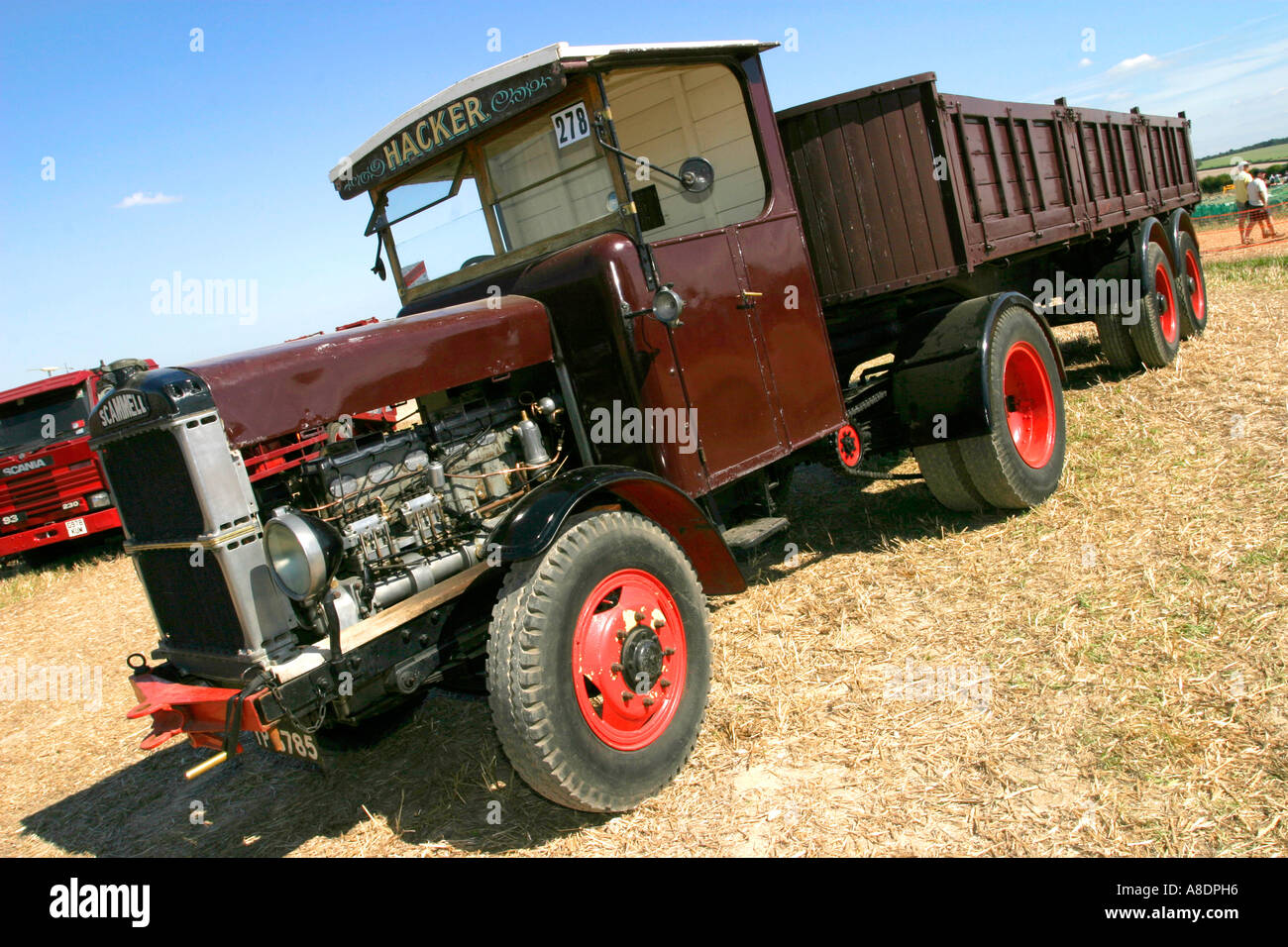 Old scammell truck hi-res stock photography and images - Alamy