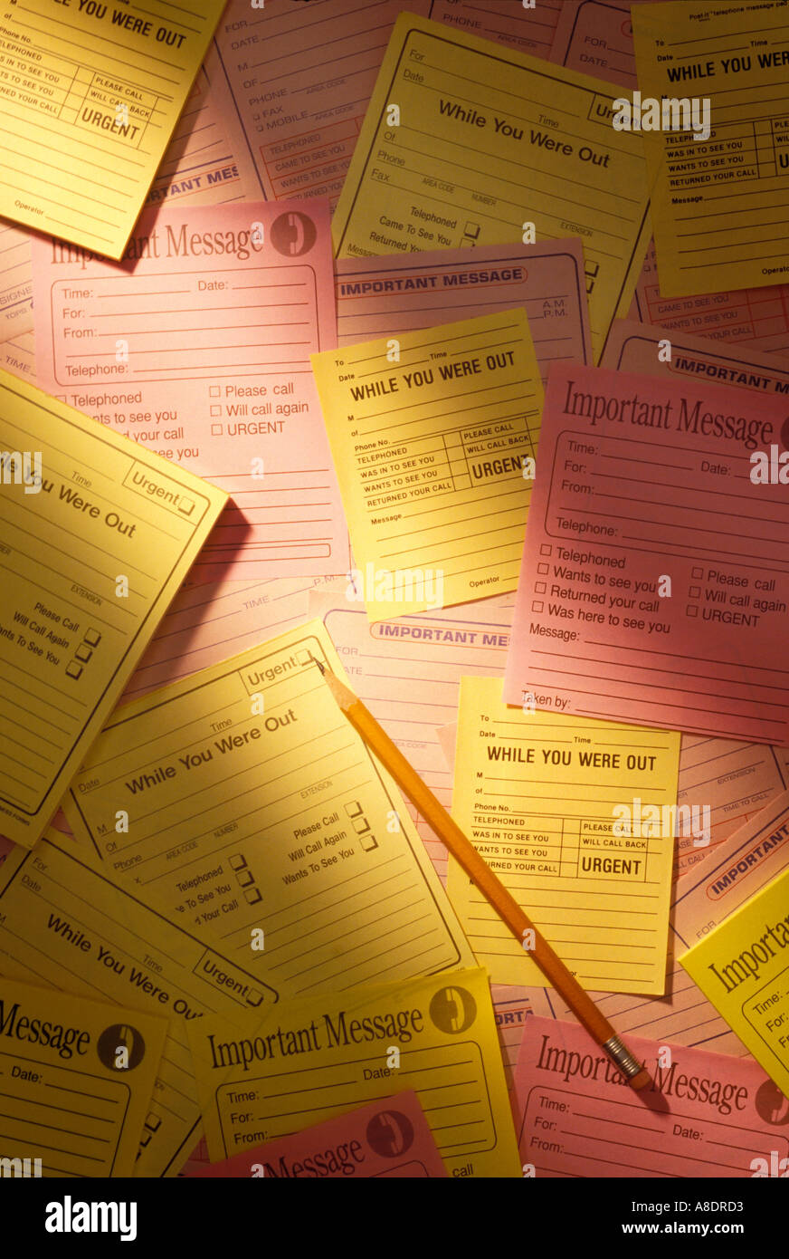 Out of office message hi-res stock photography and images - Alamy