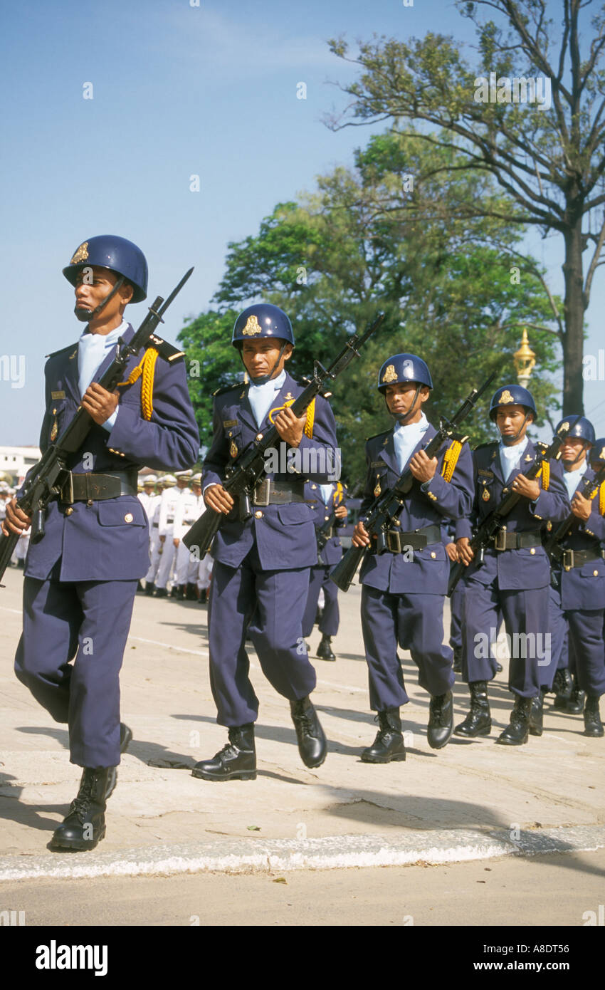 Cambodian armed forces hi-res stock photography and images - Alamy