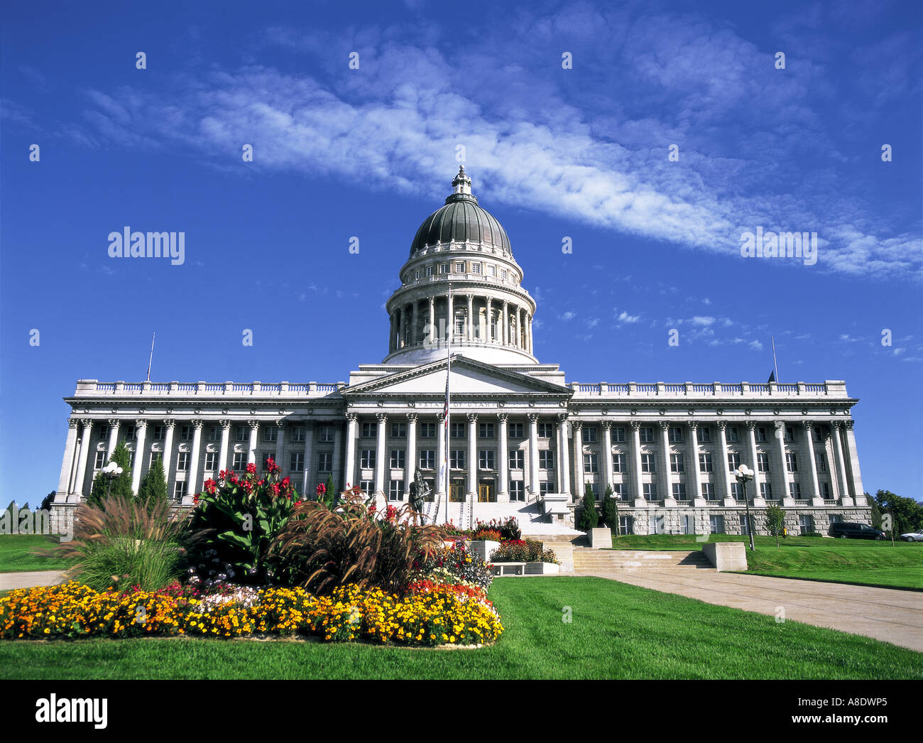 Utah state capitol building salt hi-res stock photography and images ...