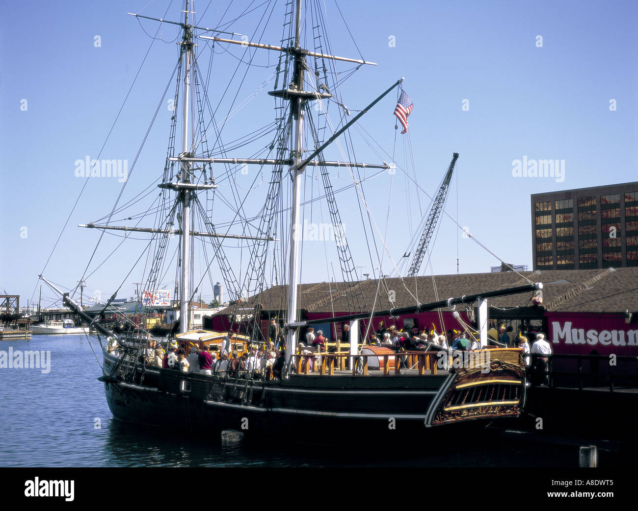 Tea party december 16 1773 hi-res stock photography and images - Alamy