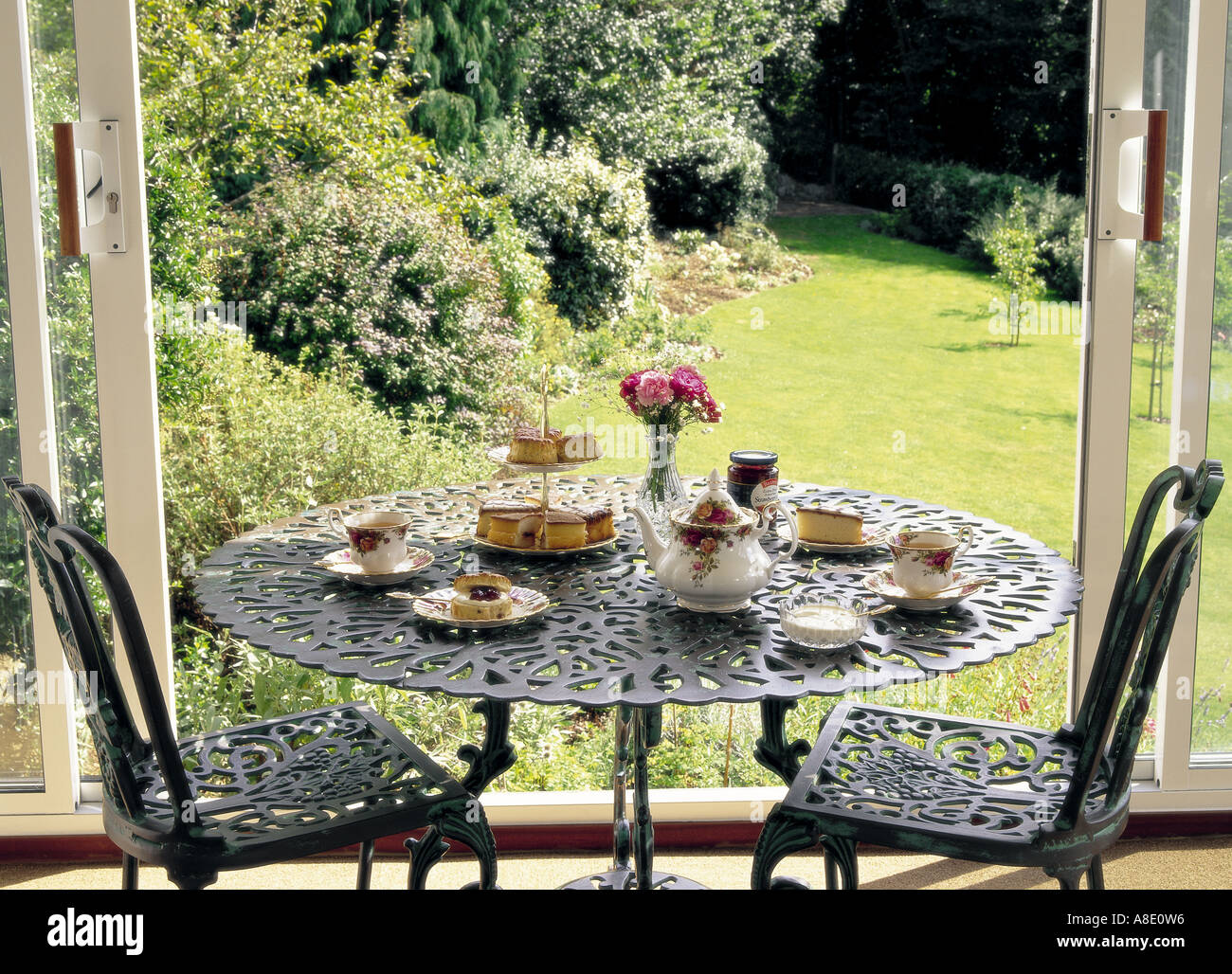 Afternoon tea, England Stock Photo - Alamy