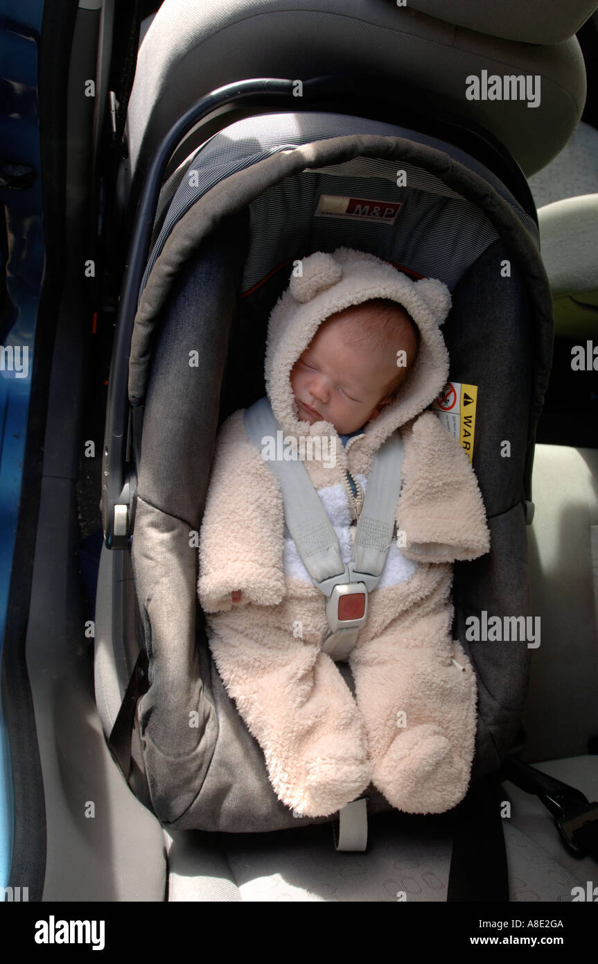Baby in car seat Stock Photo - Alamy