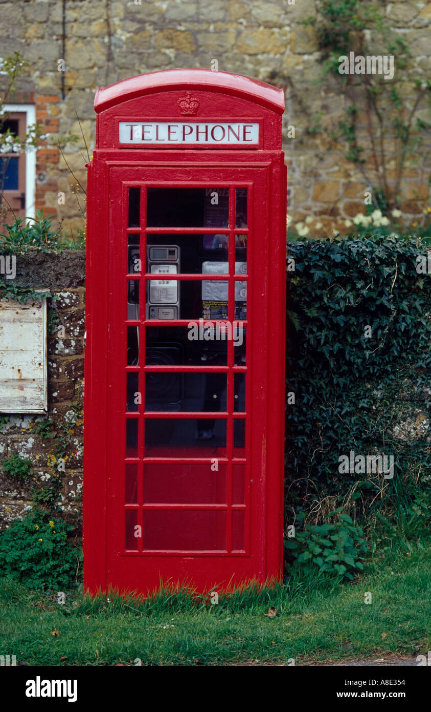 BRITISH OLD STYLE B T TELEPHONE BOX SUSSEX UK Stock Photo - Alamy