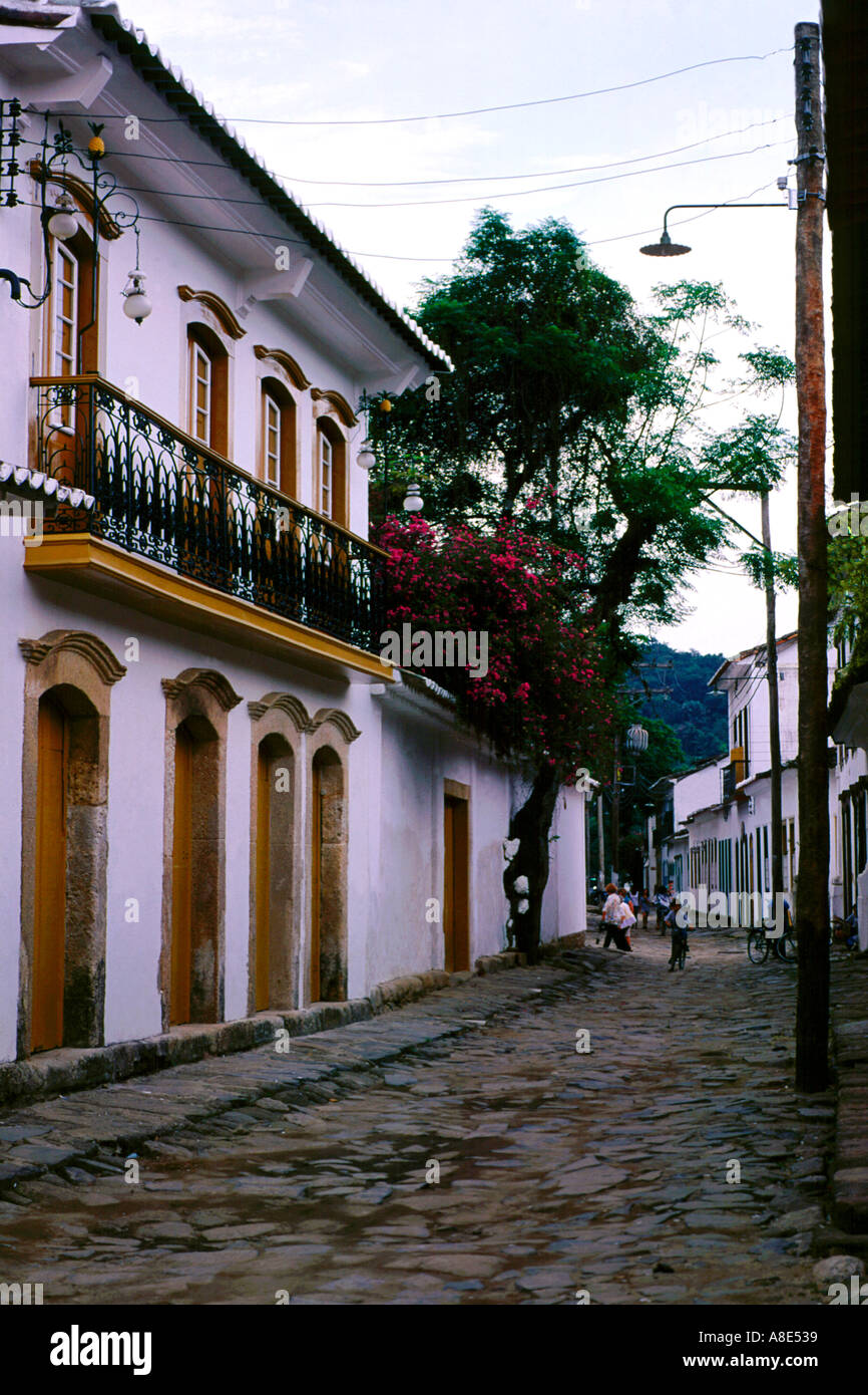 Portuguese colonial architecture in Brazil Stock Photo - Alamy
