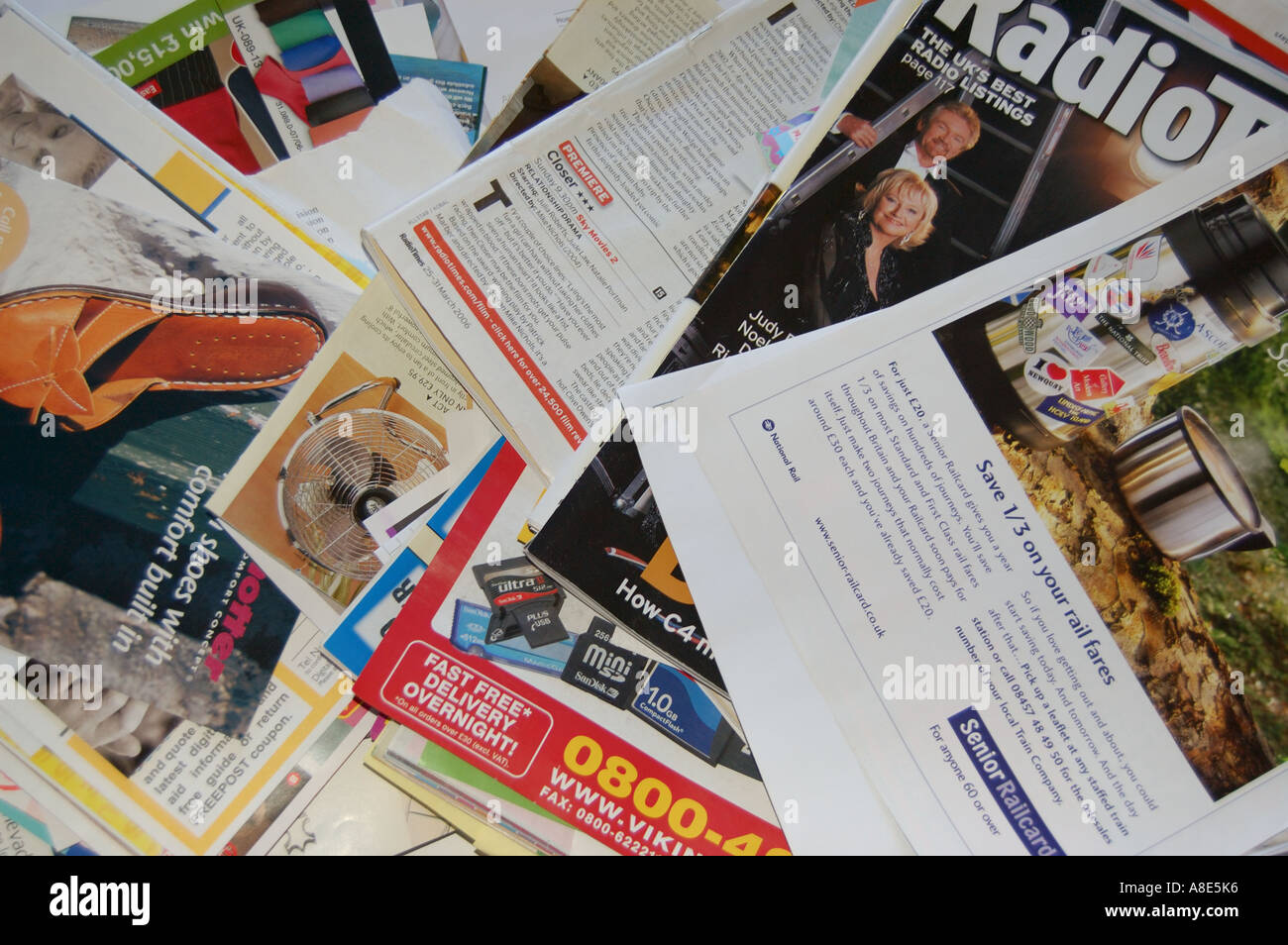 Paper waiting recycling hi-res stock photography and images - Alamy