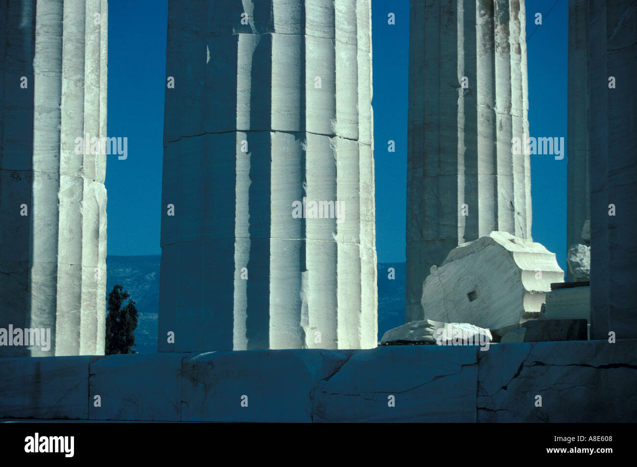 Greek columns in athens hi-res stock photography and images - Alamy