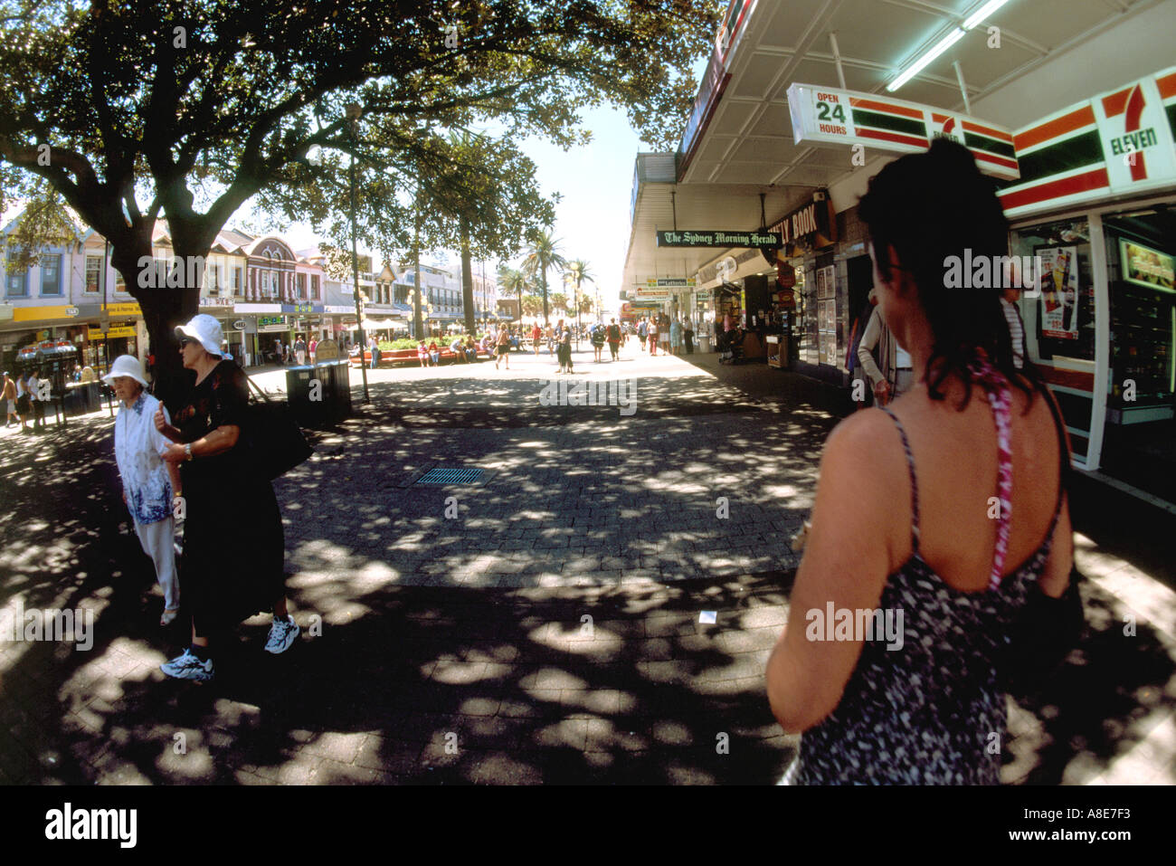Shops manly australia hi-res stock photography and images - Alamy