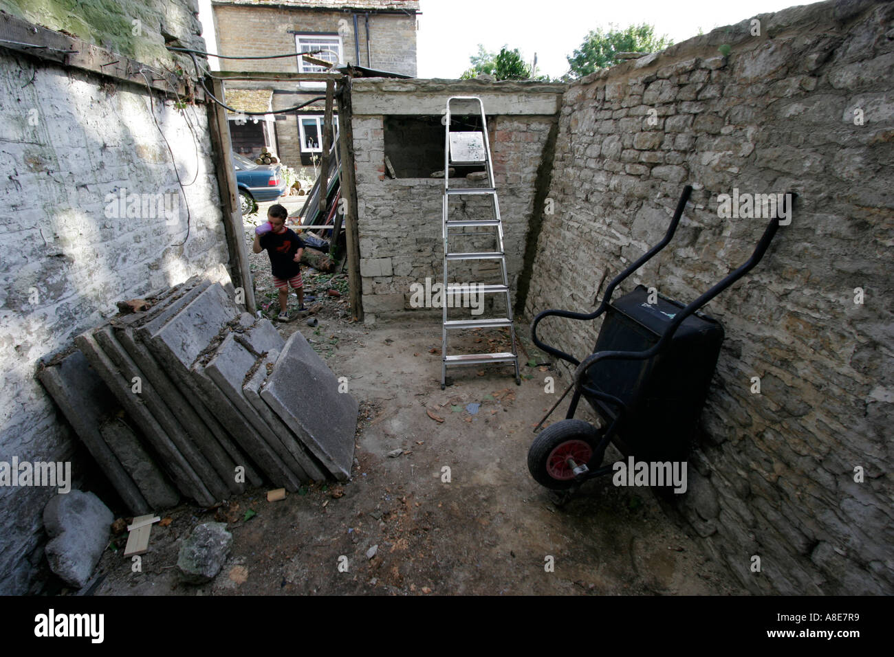 Outbuilding residential buildings hi-res stock photography and images ...