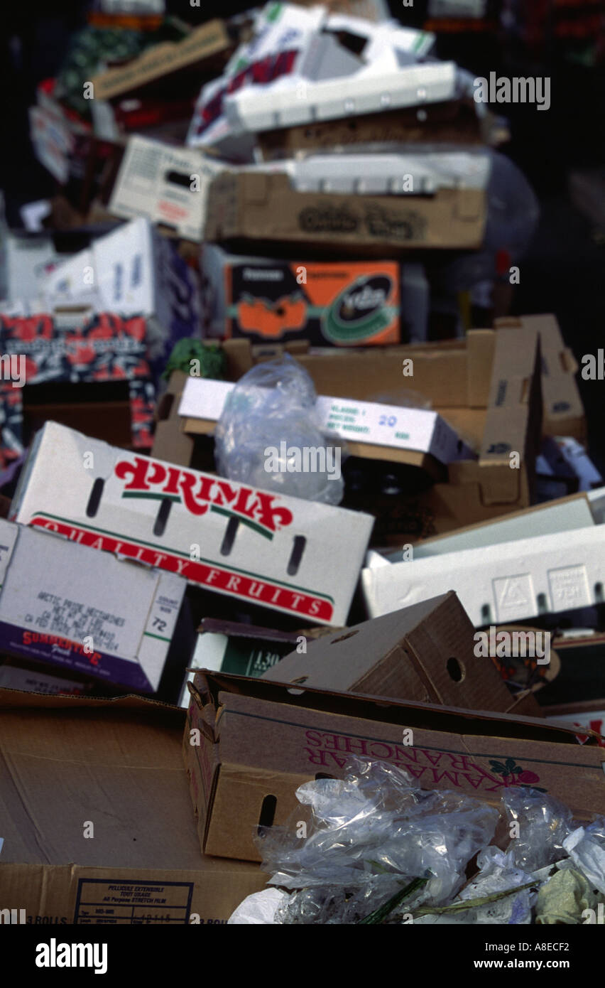 Individual dustbin hi-res stock photography and images - Alamy