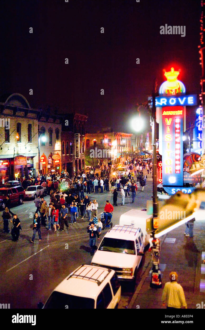 Downtown 6th street austin tx hi-res stock photography and images - Alamy