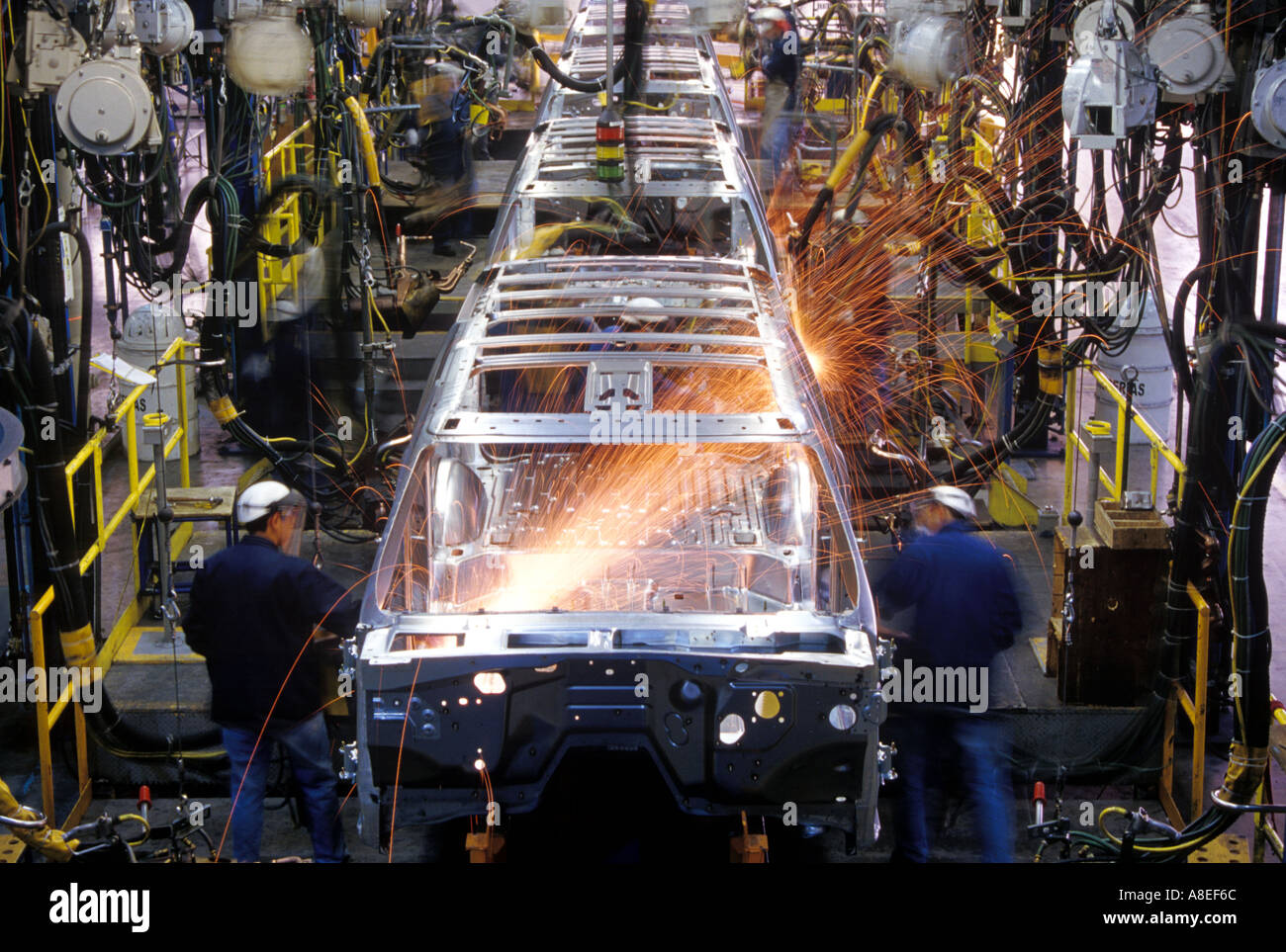Spot welding robot assembly line hi-res stock photography and images ...