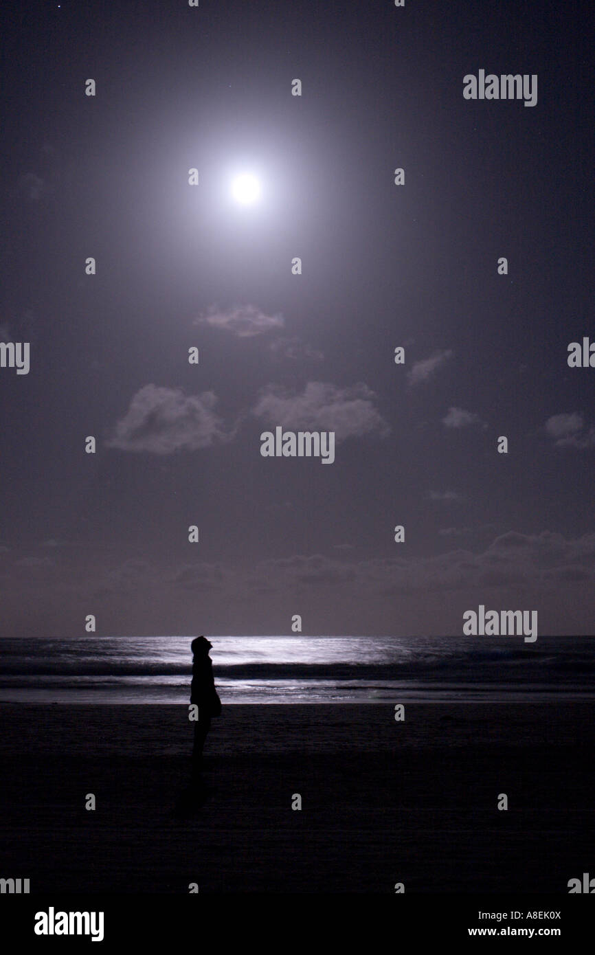 Moon light woman hi-res stock photography and images - Alamy
