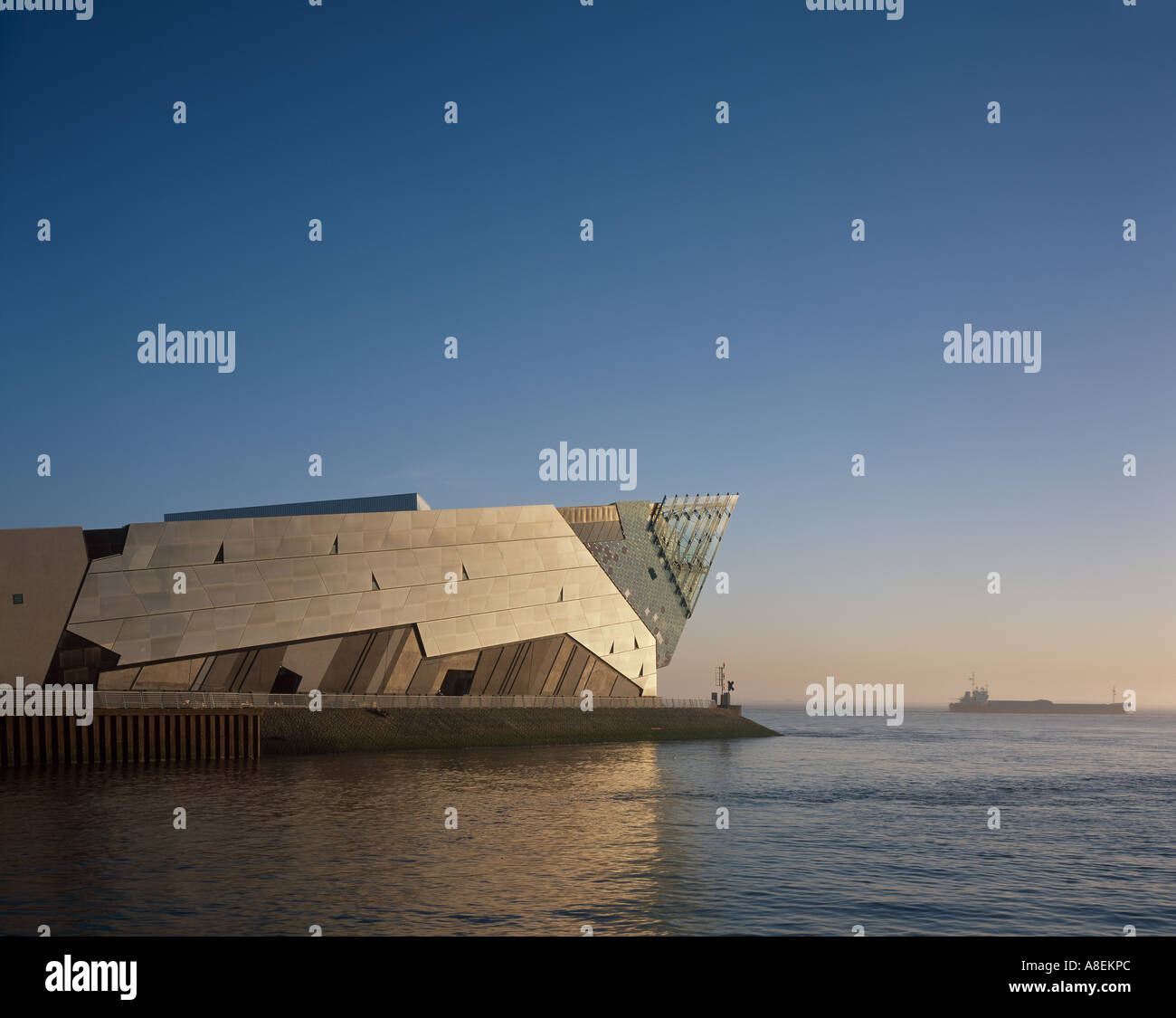 Hull visitor attractions hi-res stock photography and images - Alamy