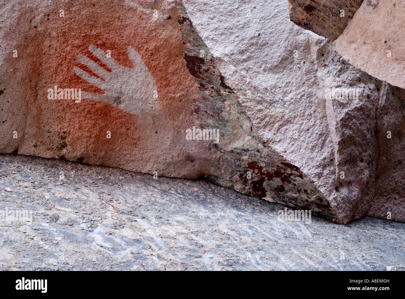 Painting hand stencilled stencil river pinturas valley art archaeology ...