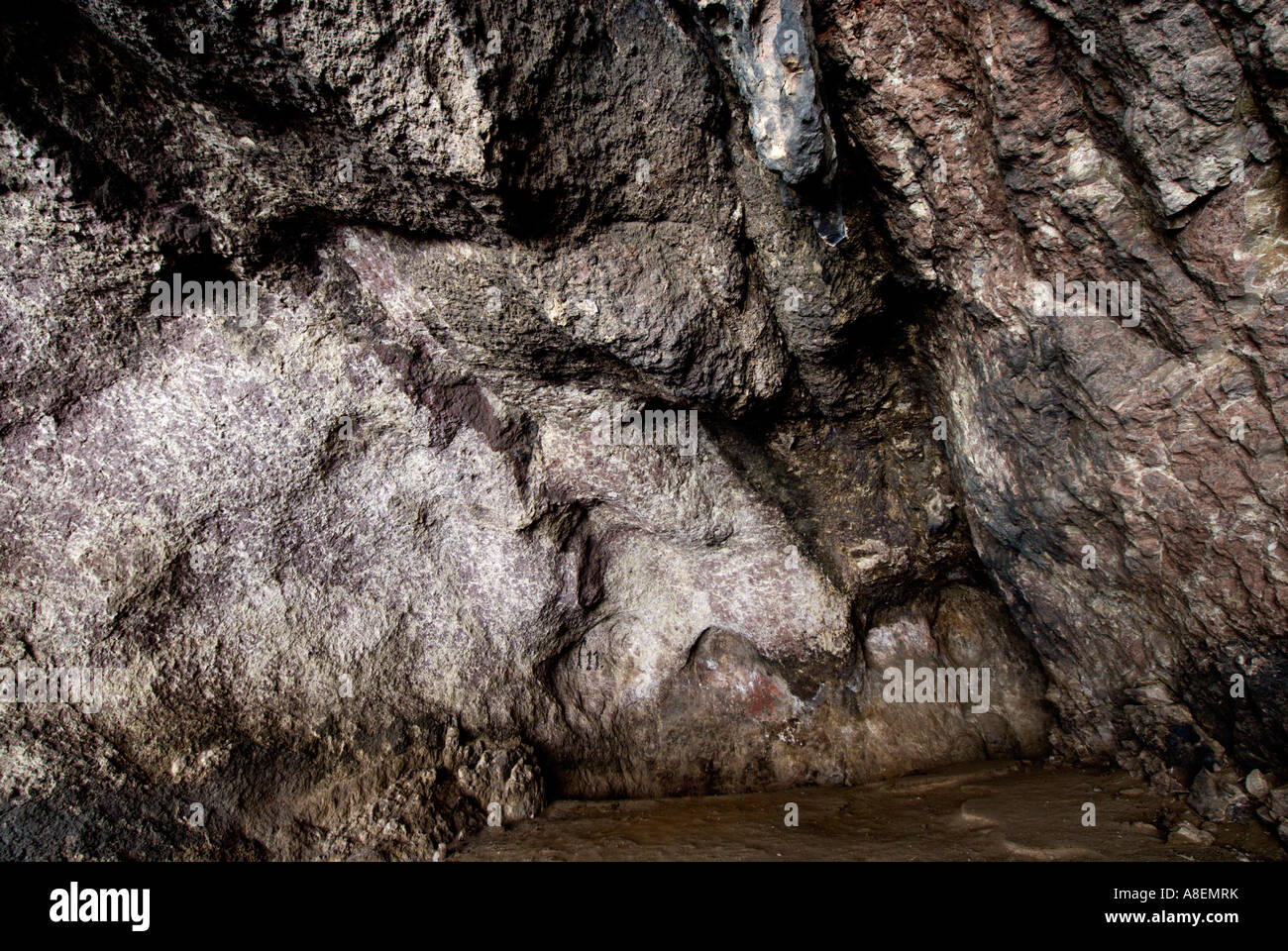 Cueva de las Manos del Rio Pinturas, Cave of the Hands, Patagonia ...