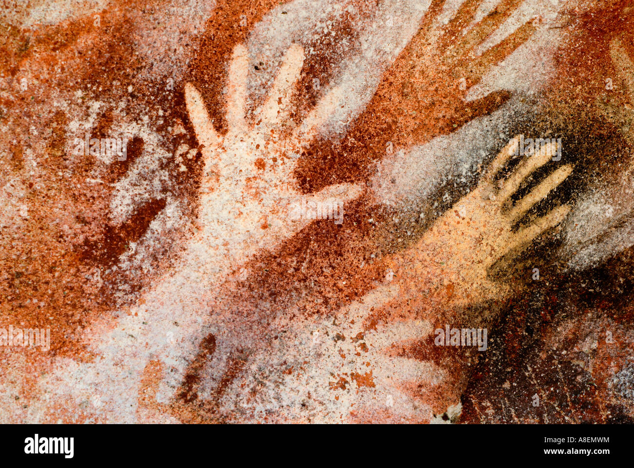 Hand stencil cave art hi-res stock photography and images - Alamy