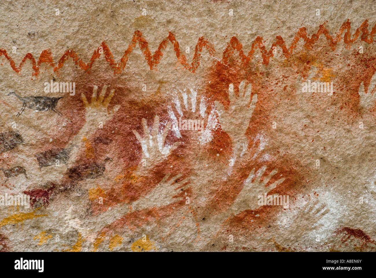 Geometric Painting, Rio Pinturas Canyon, Cave of the Hands, Patagonia ...