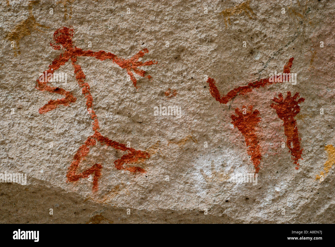 Hand stencil cave art hi-res stock photography and images - Alamy