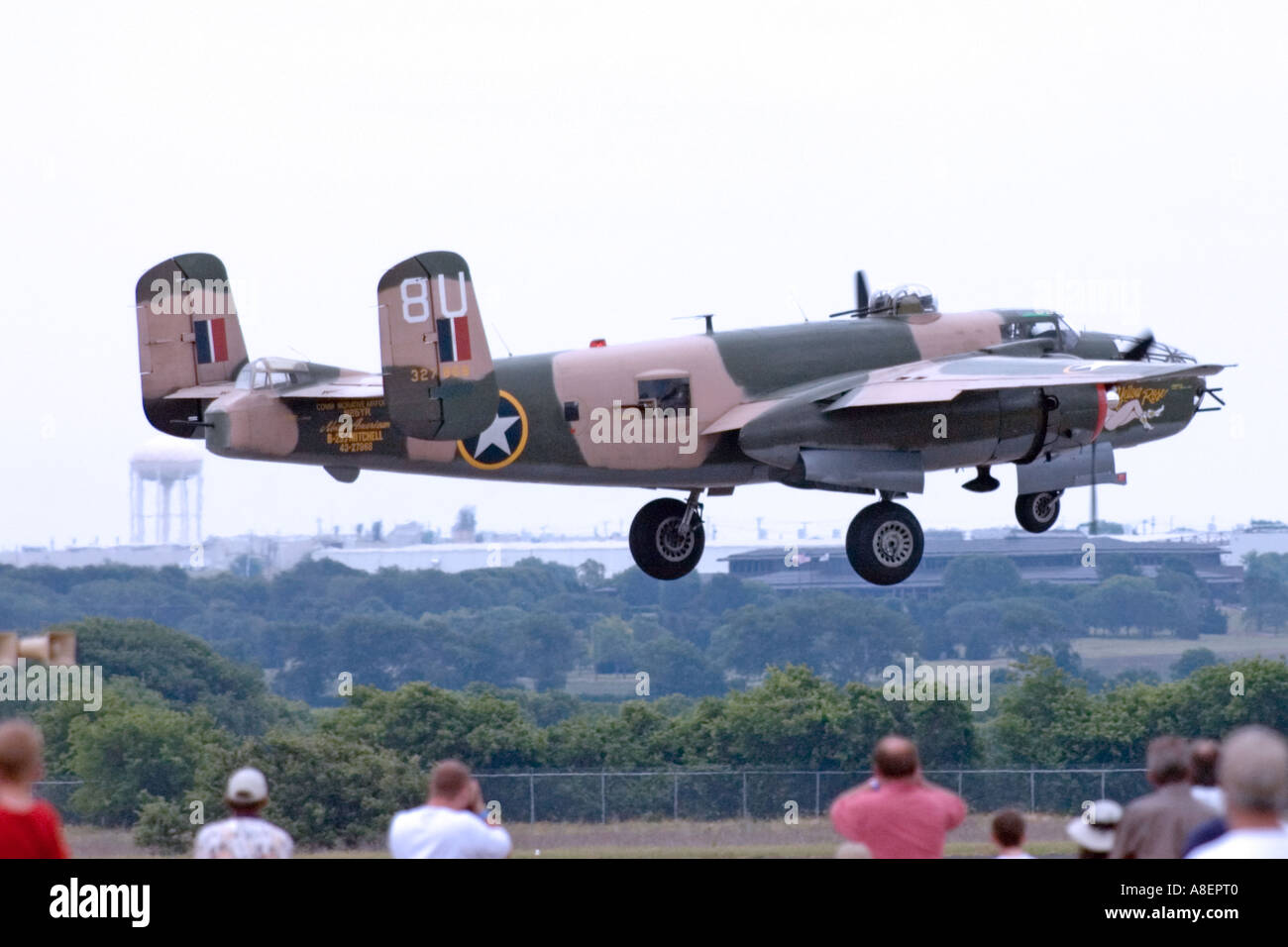 B 25 mitchell doolittle hi-res stock photography and images - Alamy