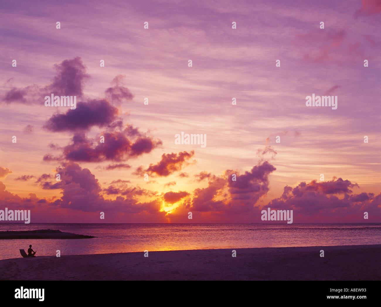 Maldives islands Indian ocean Baa atoll sunset, beach Stock Photo - Alamy