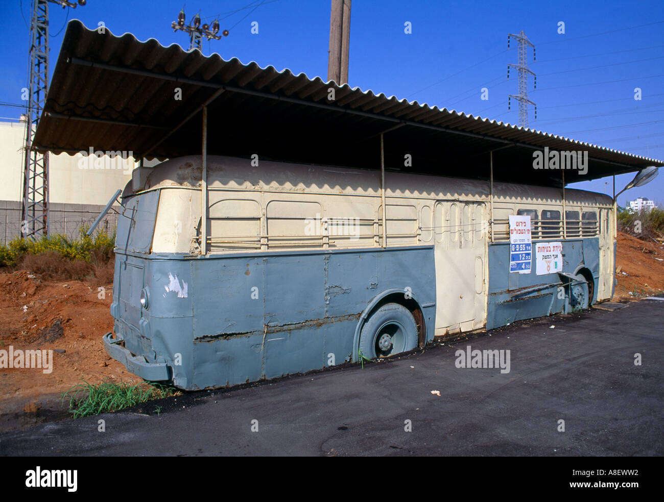 Dumped bus hi-res stock photography and images - Alamy