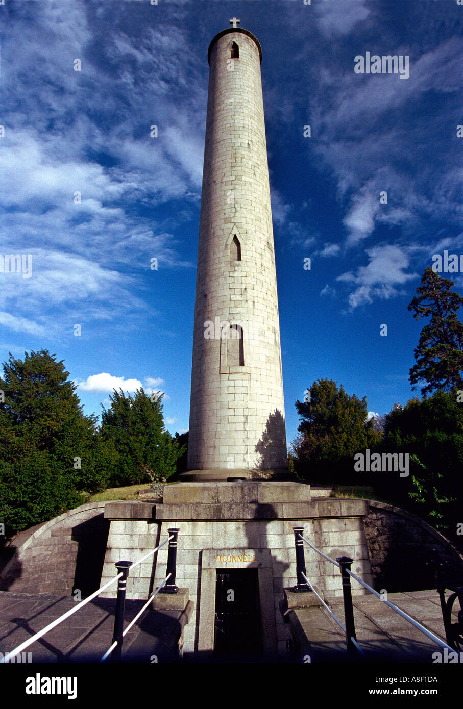 Daniel O Connell's Tomb Grave Glasnevin Cemetery Dublin Ireland Stock ...