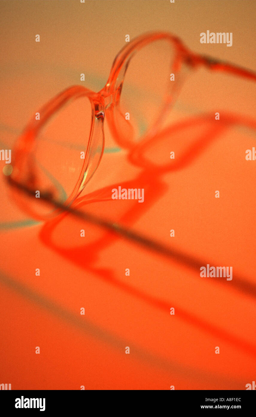 Object optics hi-res stock photography and images - Alamy