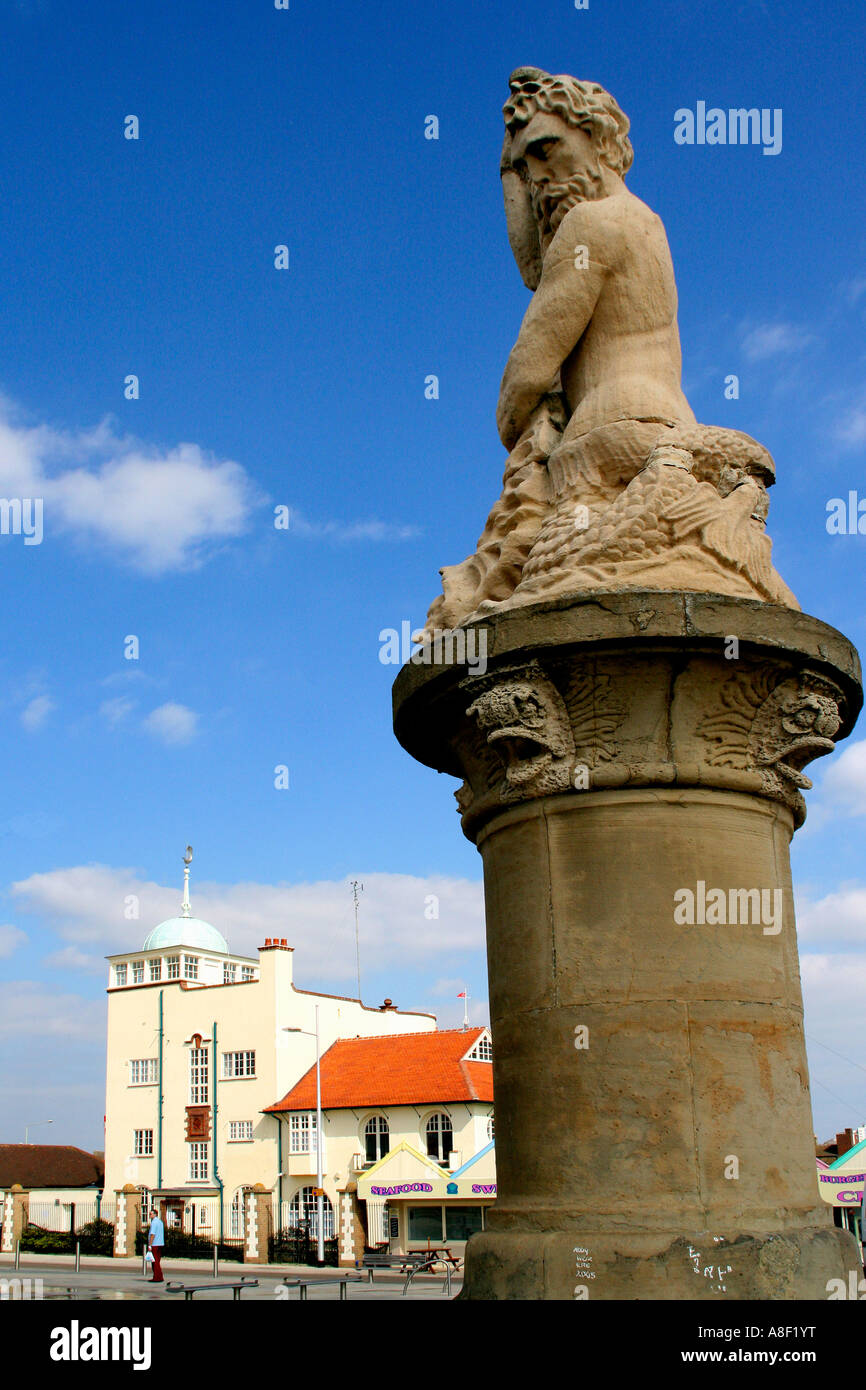 Lowestoft promenade seaside resort east hi-res stock photography and ...
