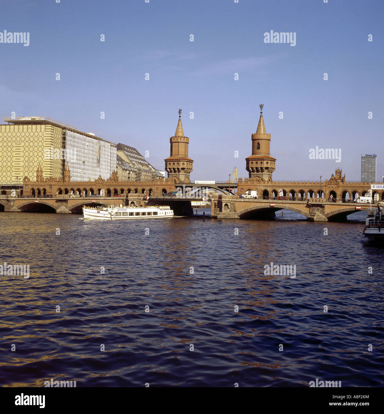 geography / travel, Germany, Berlin, Bridges, Oberbaum Bridge, built ...