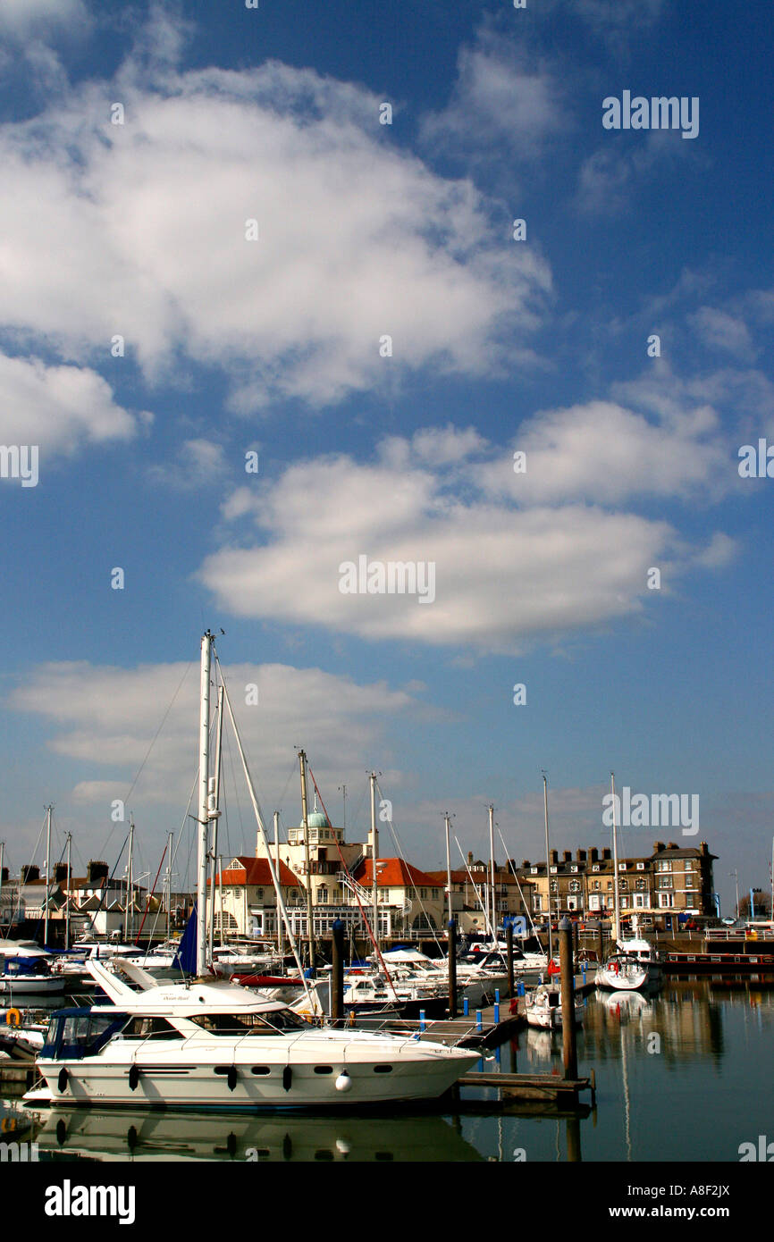 Lowestoft yacht club hi-res stock photography and images - Alamy