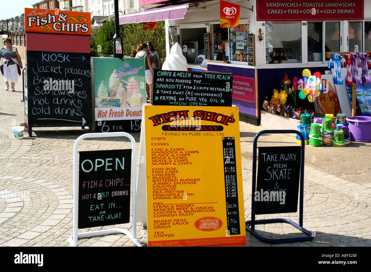 Beachfront cafe on the promenade at Lowestoft Suffolk UK Stock Photo ...