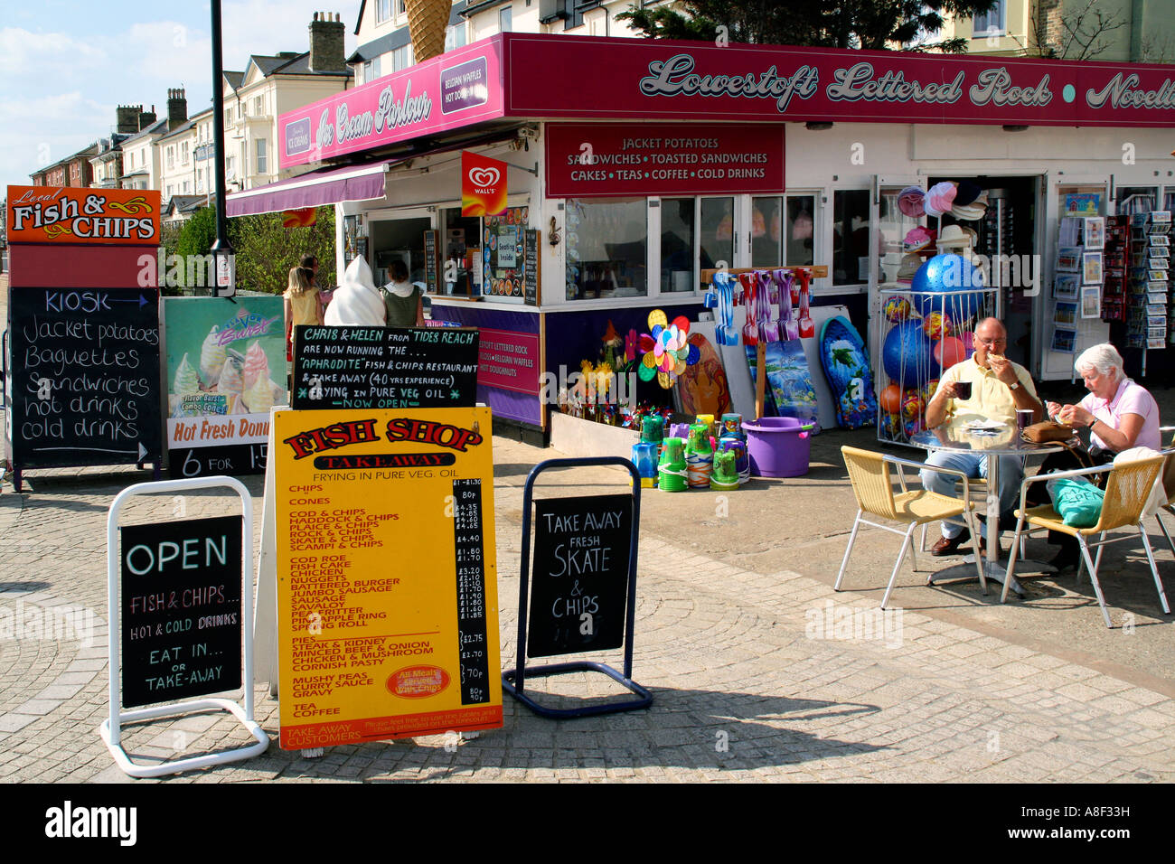 Beachfront cafe on the promenade at Lowestoft Suffolk UK Stock Photo ...