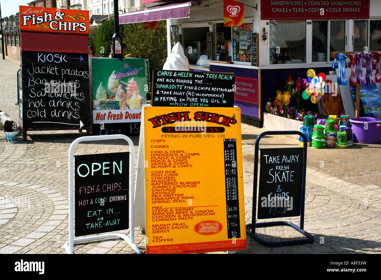 Beachfront cafe on the promenade at Lowestoft Suffolk UK Stock Photo ...